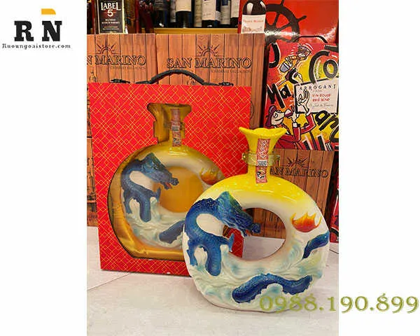 Rượu phong thủy hình con rồng Nhật Bản 1700ml - Rượu Ngoại Store
